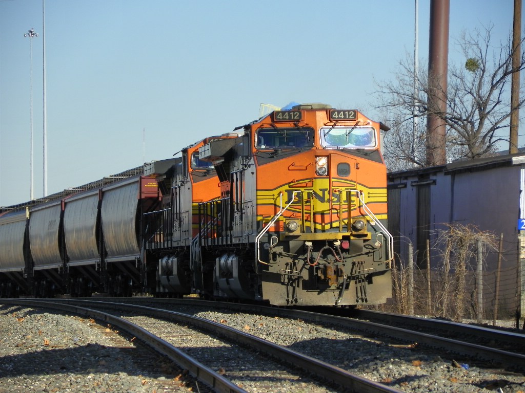 BNSF C44-9W 4412